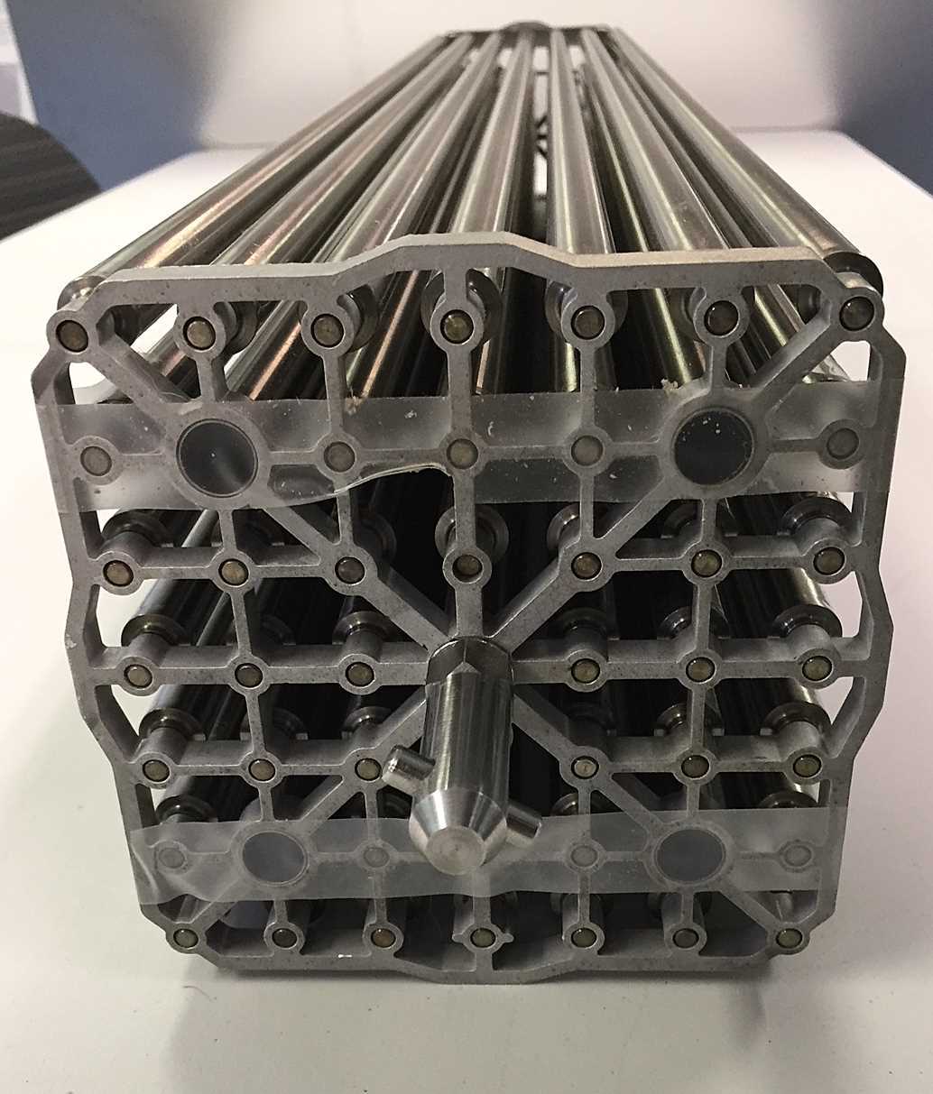 SLOWPOKE-10 fuel bundle replica - Society for the Preservation of ...